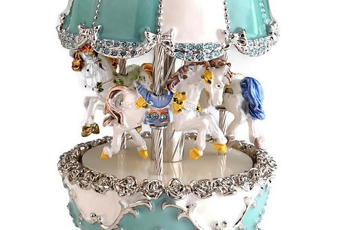 Light Blue Musical Horse Carousel - בדרך הטבע