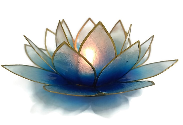Light Blue Lotus Shell Candlestick - בדרך הטבע